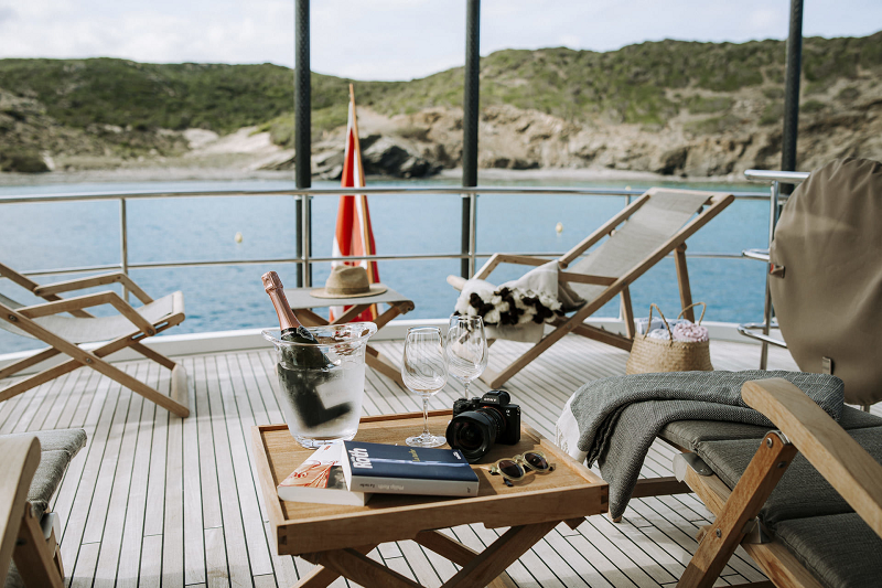 Yacht Charter Home | Lamprell Marine | Yacht Charter Mallorca